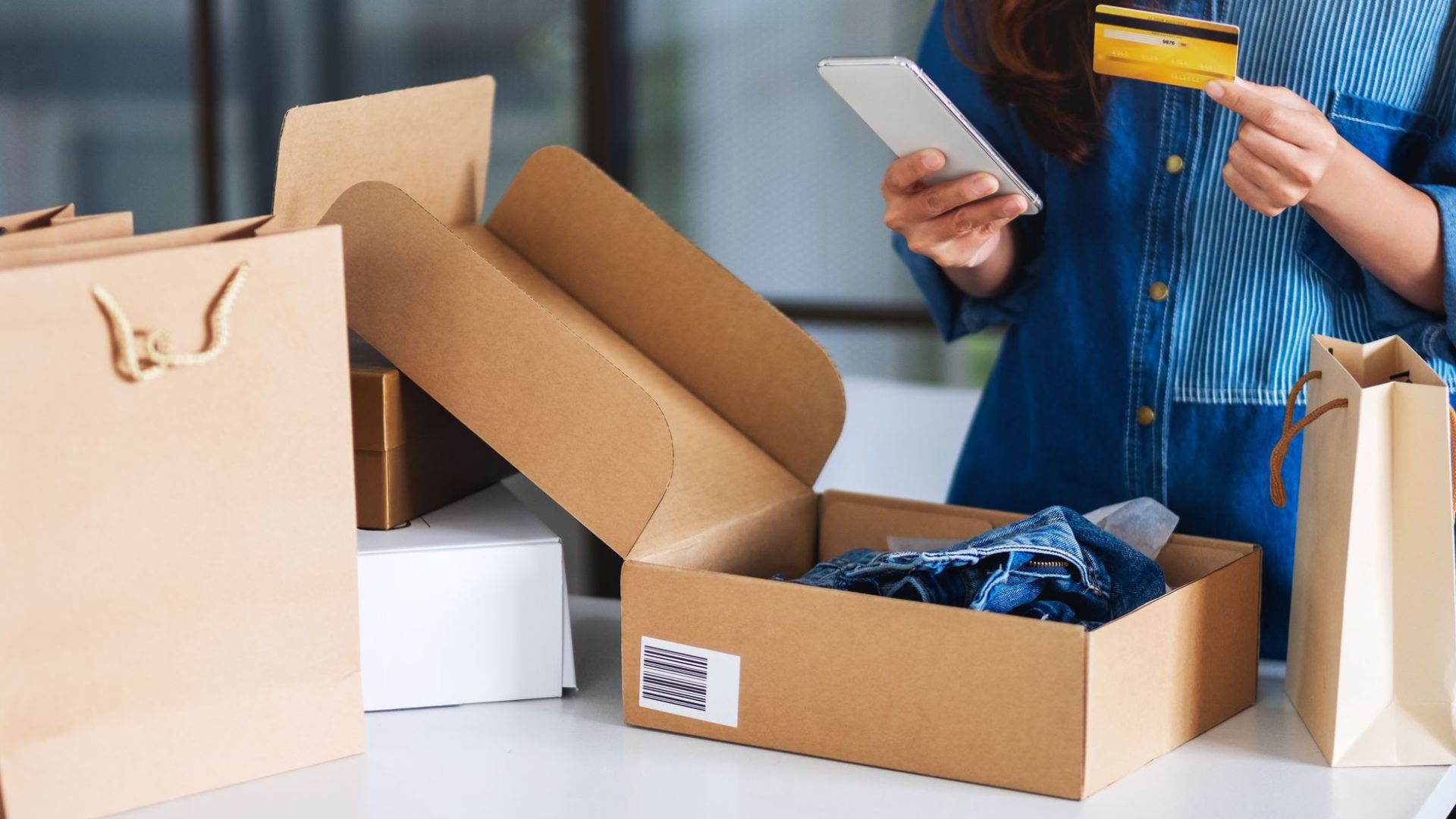 ¿Cómo manejar las devoluciones y reembolsos en el comercio electrónico? - Revista Enred ...